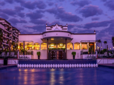 Grand Residences by Royal Resorts
